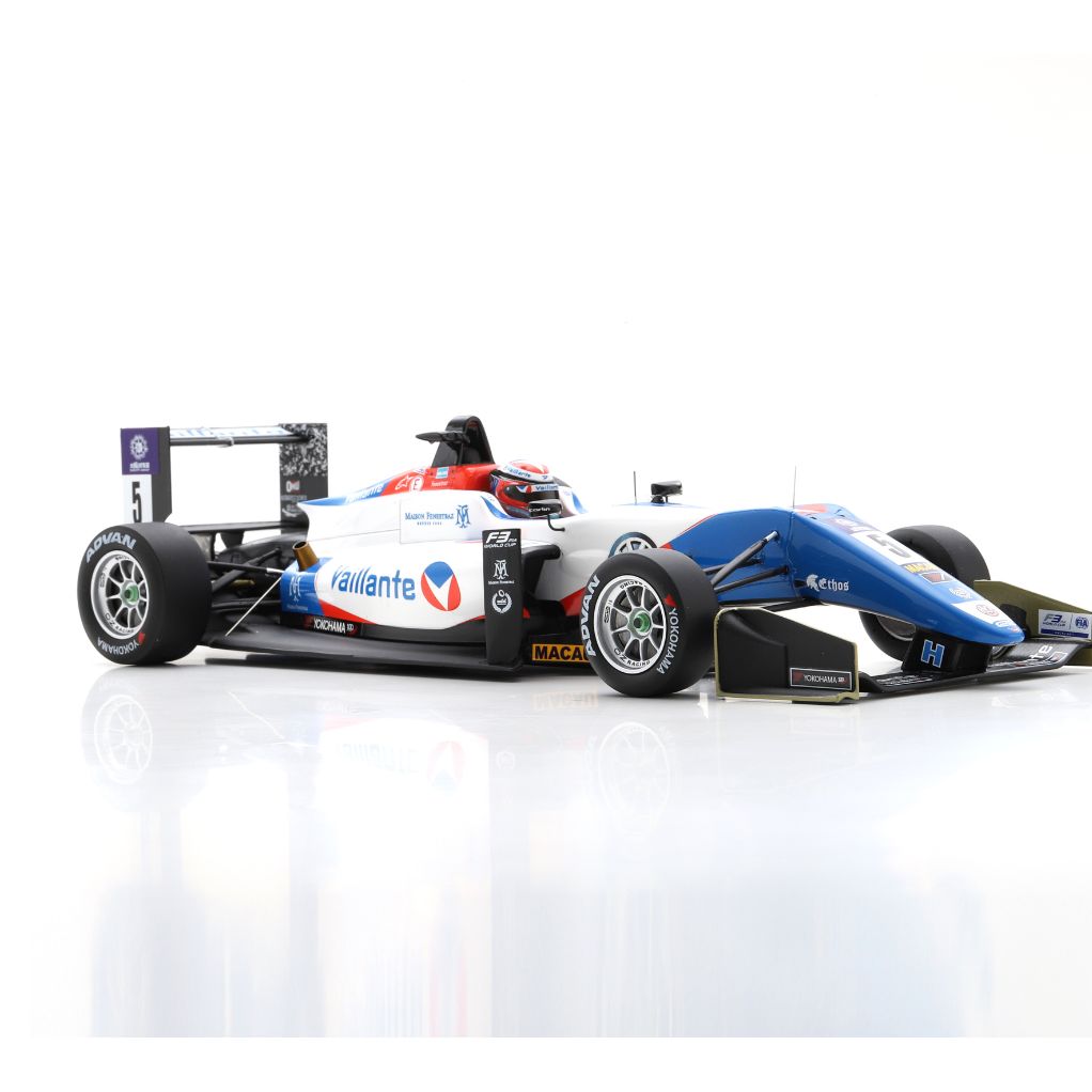 Les Véhicules de course Michel Vaillant, au 1/18ème, La Dallara F3 N°5 ... Les Véhicules de course Michel Vaillant, au 1/18ème, La Dallara F3 N°5 ...